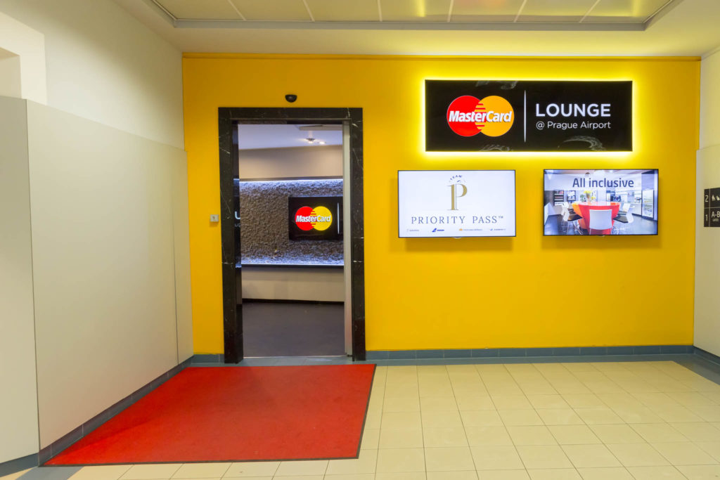Review - Mastercard Lounge, Prague - Zac George