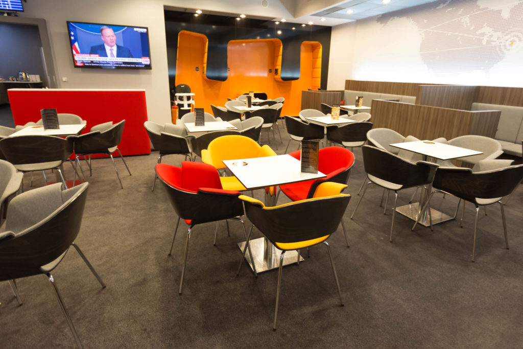 Review - Mastercard Lounge, Prague - Zac George