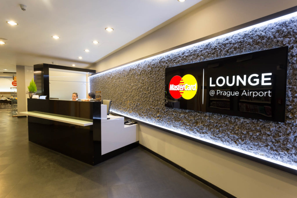 Review - Mastercard Lounge, Prague - Zac George