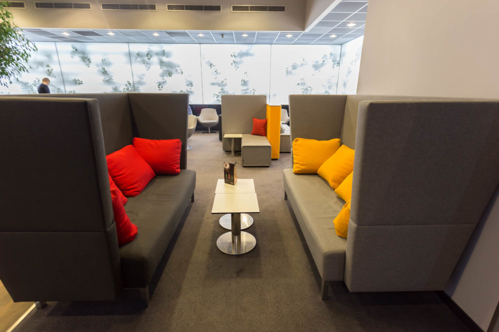 Review - Mastercard Lounge, Prague - Zac George