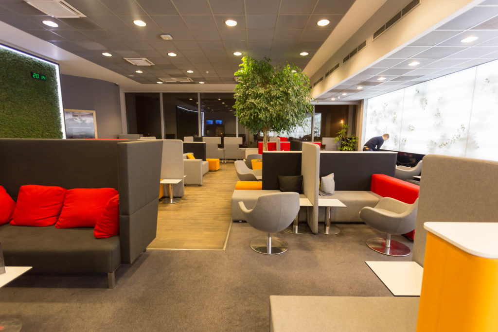 Review - Mastercard Lounge, Prague - Zac George