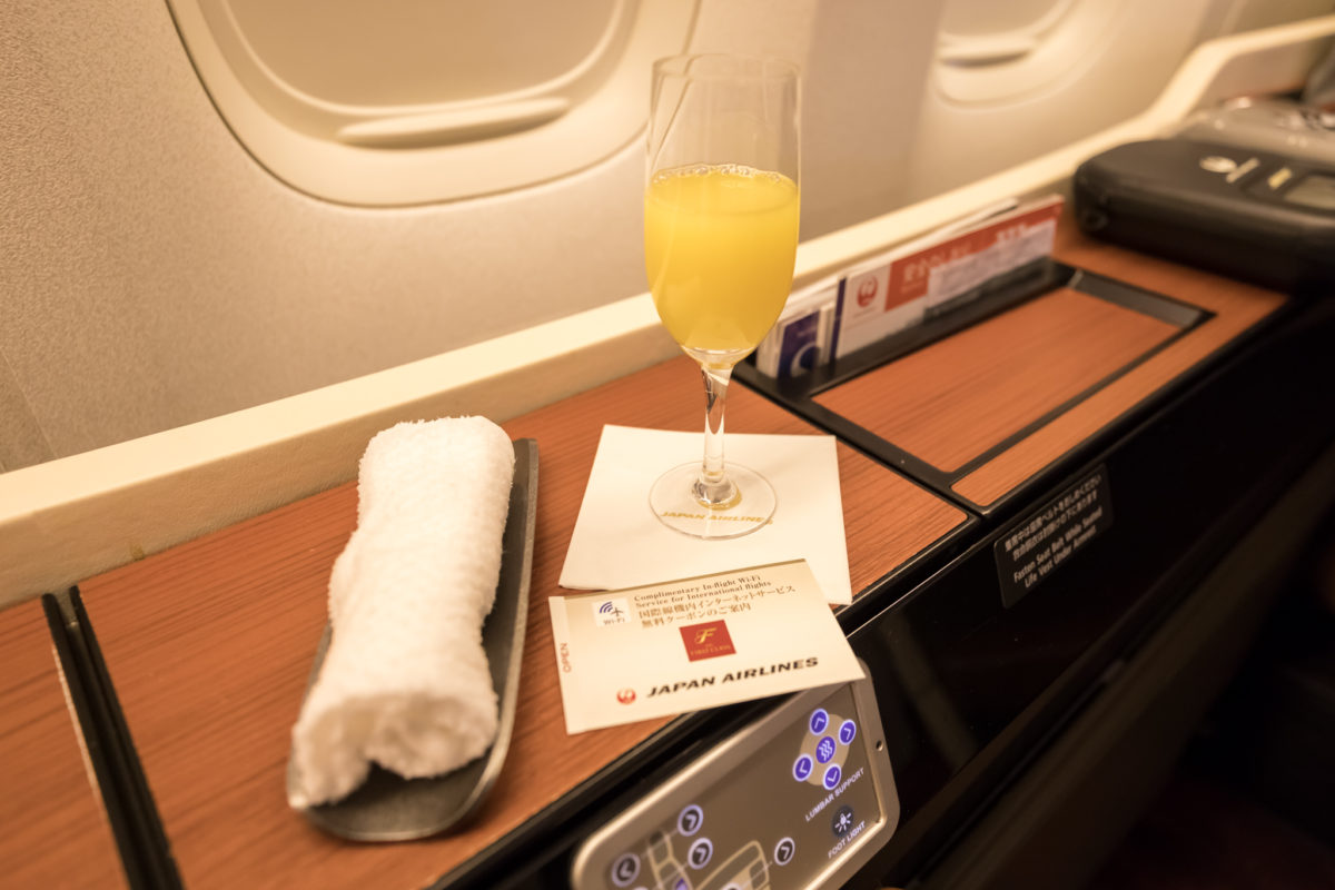 Review - Japan Airlines 777 First Class, Los Angeles - Tokyo Narita ...