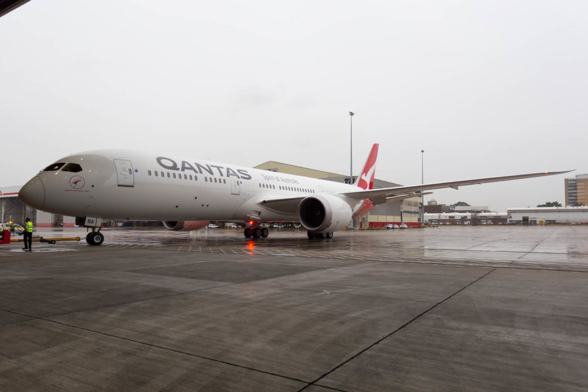 Qantas' First 787-9 Arrives In Australia - Zac George