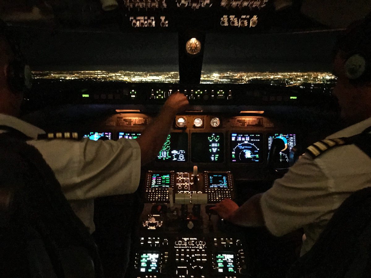 Review - Bombardier CL-600 Challenger 604 Sydney - Perth - Zac George