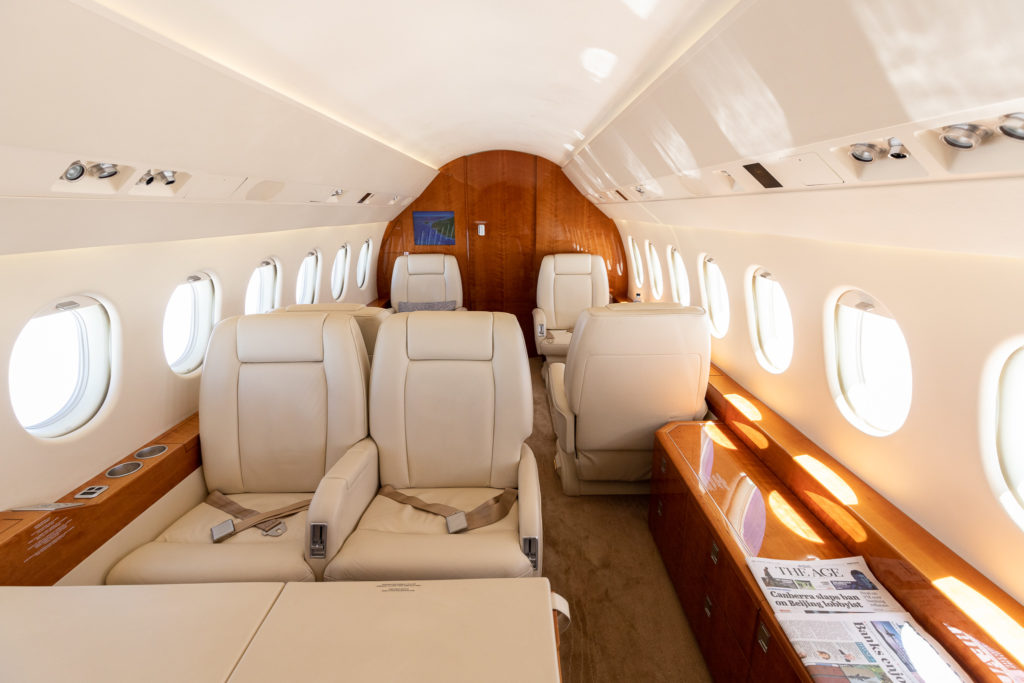 Review - Falcon 900 Sydney - Essendon, Melbourne - Zac George