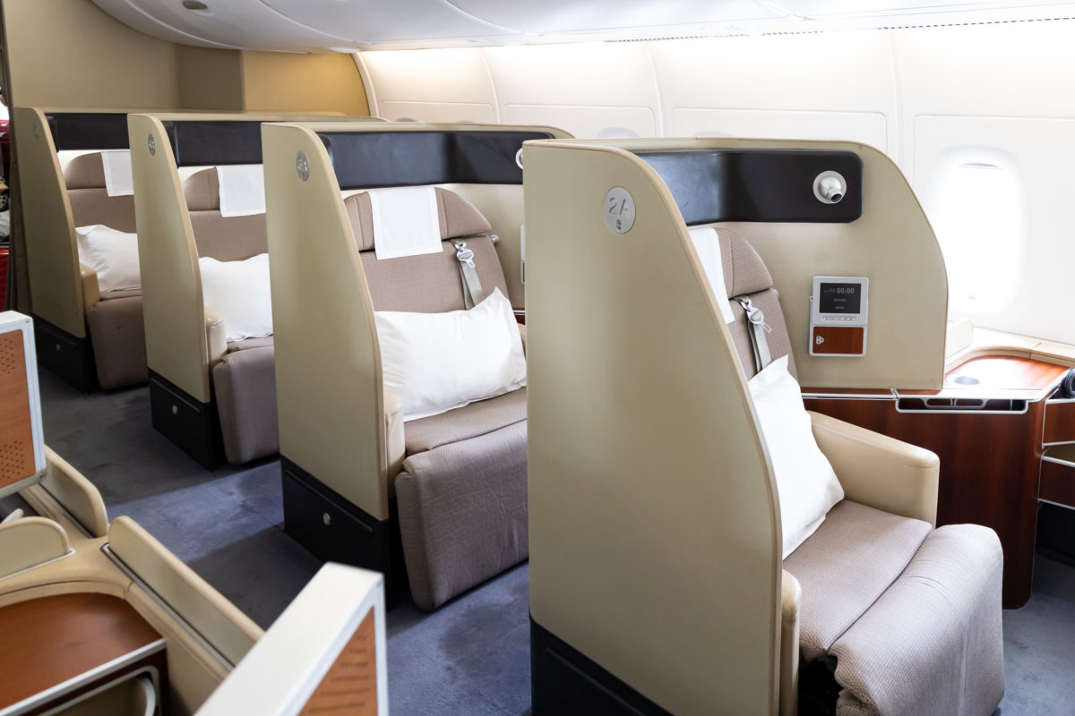 Review - Qantas A380 First Class, Melbourne - Singapore - Zac George