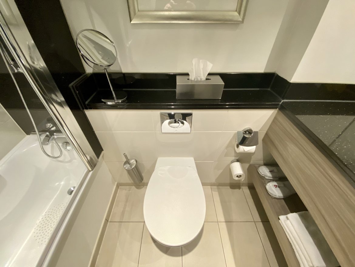 Review - Family Room, Marriott Amsterdam - Zac George