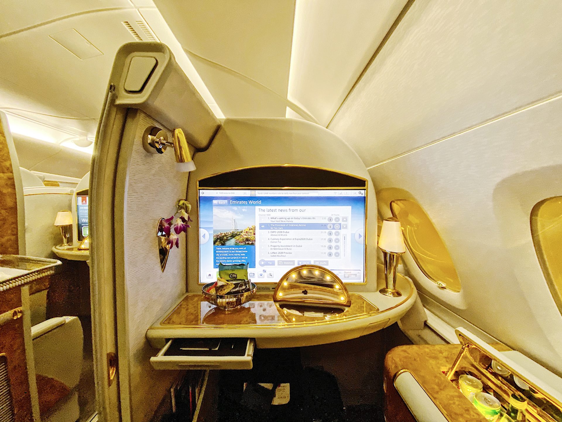 Review - Emirates A380 First Class, Sydney - Dubai - Zac George