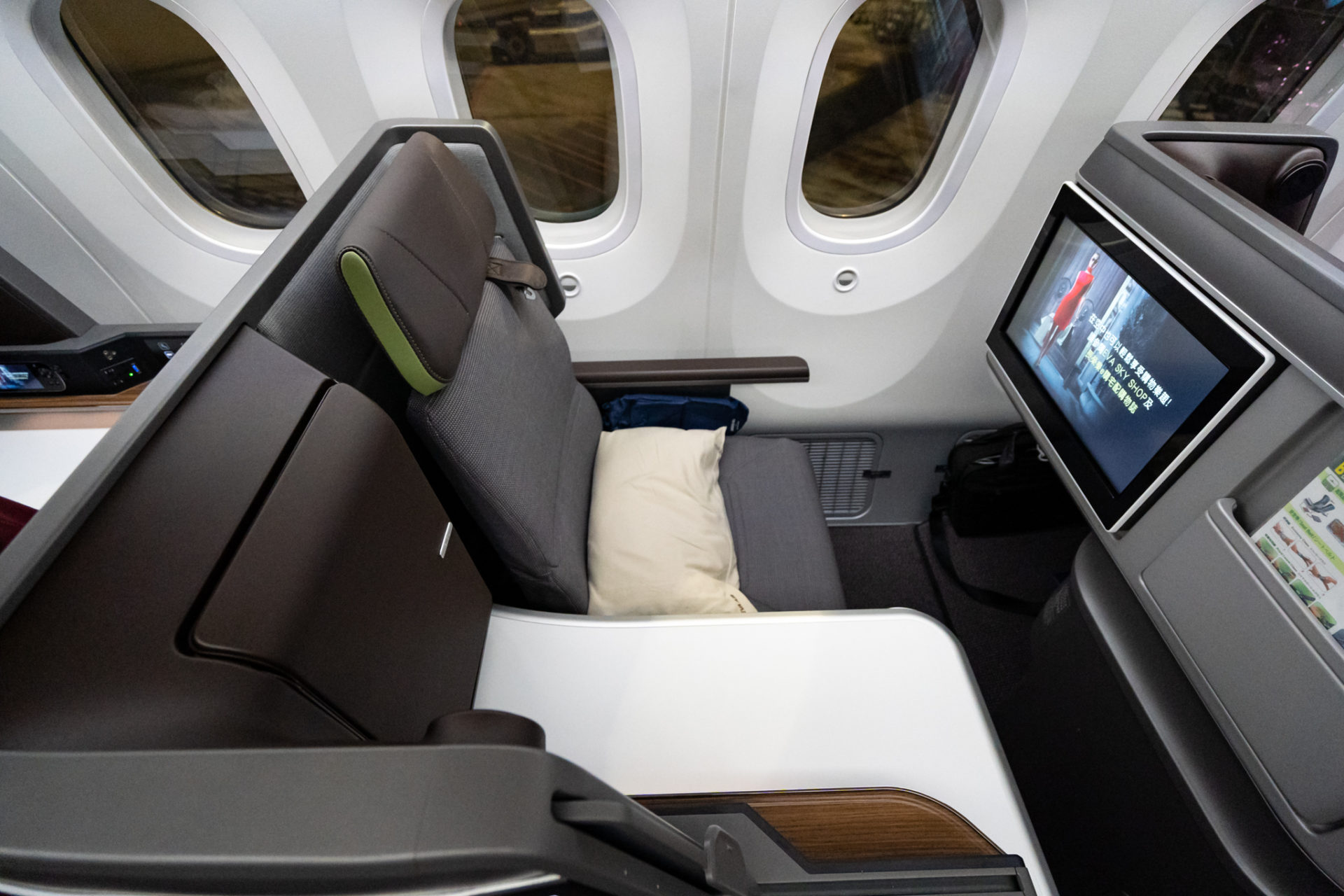 Excepcional en casi todos los sentidos-EVA Air 787-10 Business Class ...